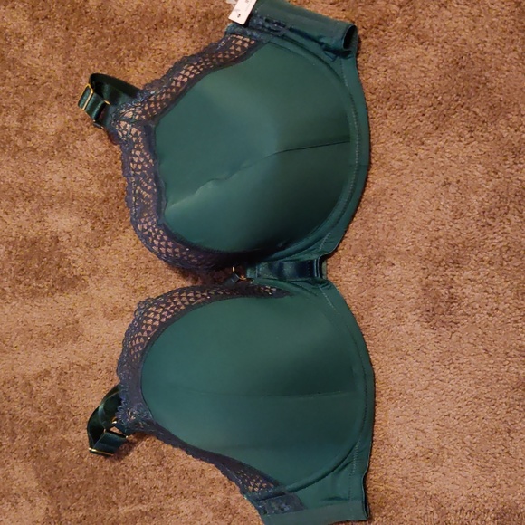Adore Me | Intimates & Sleepwear | Adore Me Bra 4 Ddd | Poshmark
